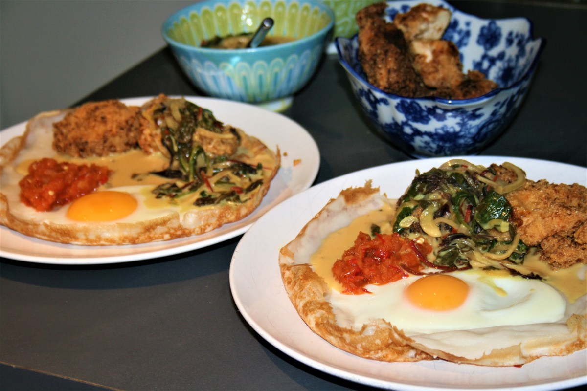 Sri Lankan hoppers with fried chicken – Full As An Egg